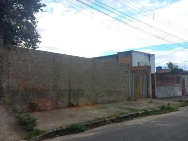 Lote / Terreno à venda em Ribeirão Das Neves, no bairro Florença