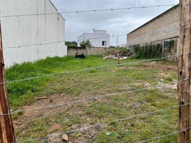 Lote / Terreno à venda em Santa Bárbara, no bairro Centro