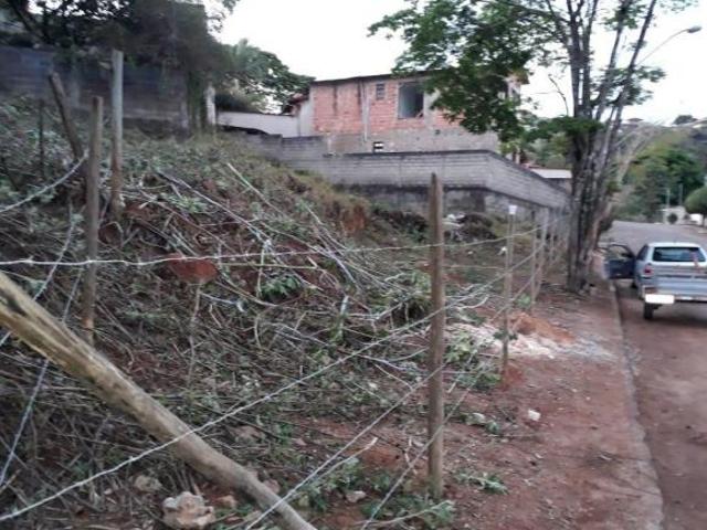 Lote / Terreno à venda em Santa Bárbara, no bairro Residencia Santo Antônio