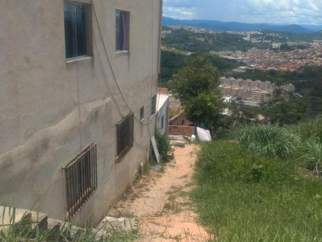 Lote / Terreno à venda em Santa Luzia, no bairro Castanheira