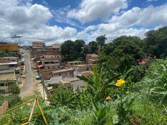Lote / Terreno à venda em Santa Luzia, no bairro São Benedito