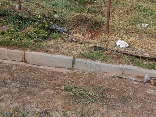 Lote / Terreno à venda em Santa Luzia, no bairro Petrópolis