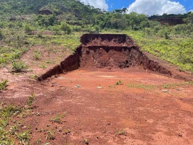 Lote / Terreno à venda em Sabará, no bairro Villa Real