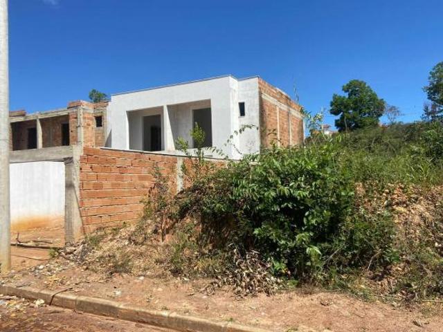 Lote / Terreno à venda em Sabará, no bairro Villa Real