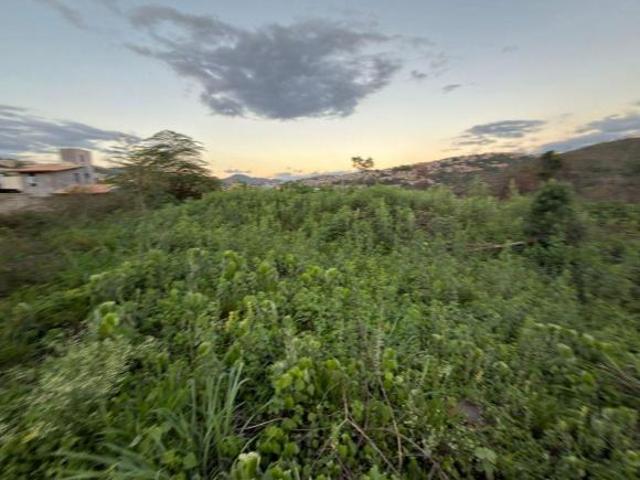 Lote / Terreno à venda em Sabará, no bairro Villa Real