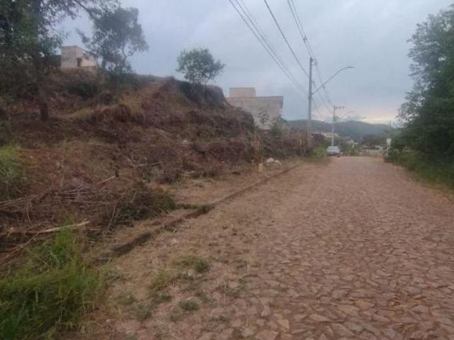 Lote / Terreno à venda em Sabará, no bairro Villa Real