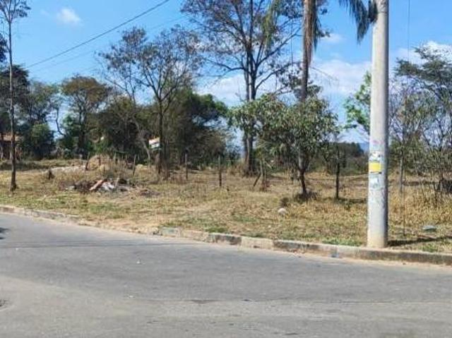 Lote / Terreno à venda em Sarzedo, no bairro Jardim Anchieta
