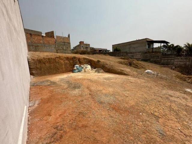 Lote / Terreno à venda em Sarzedo, no bairro Masterville