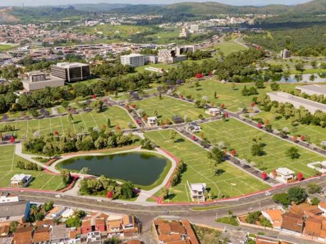 Lote / Terreno à venda em Sete Lagoas, no bairro Jardim Da Serra