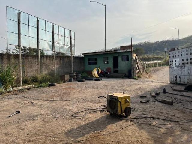 Lote / Terreno à venda em Sete Lagoas, no bairro Jardim Universitário