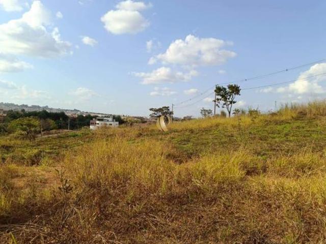 Lote / Terreno à venda em Sete Lagoas, no bairro Ouro Branco
