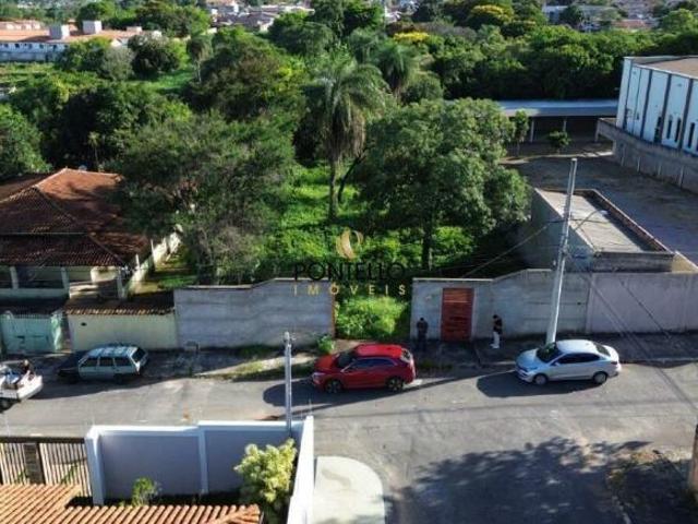 Lote / Terreno à venda em Sete Lagoas, no bairro São Francisco De Assis