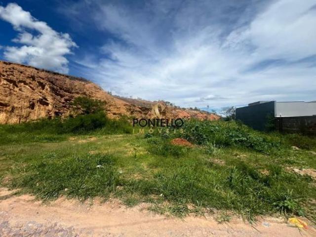 Lote / Terreno à venda em Sete Lagoas, no bairro Planalto