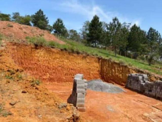 Lote / Terreno em Pratas São Lourenço da Serra