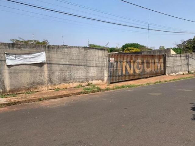 Lote / Terreno para venda em Centro de 1800.00m²