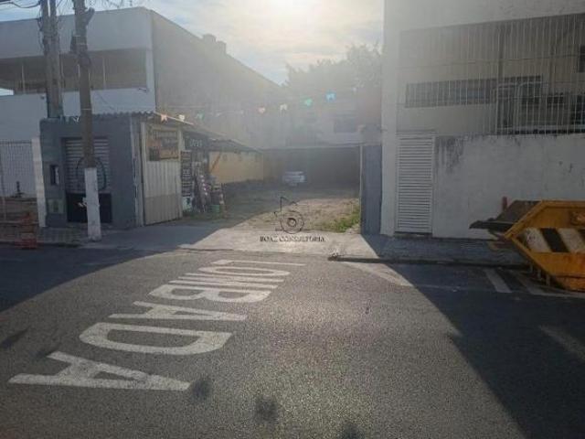 Lote / Terreno para venda em Centro de 180.00m²