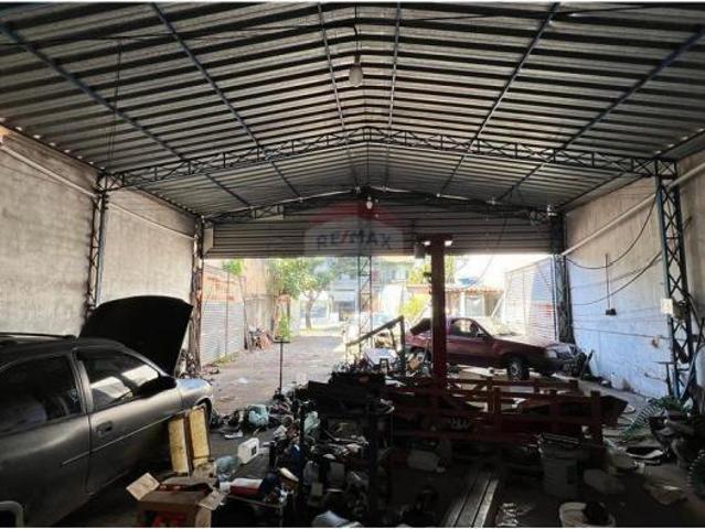 Lote / Terreno para venda em Jardim Amanda I de 250.00m² com 4 Garagens