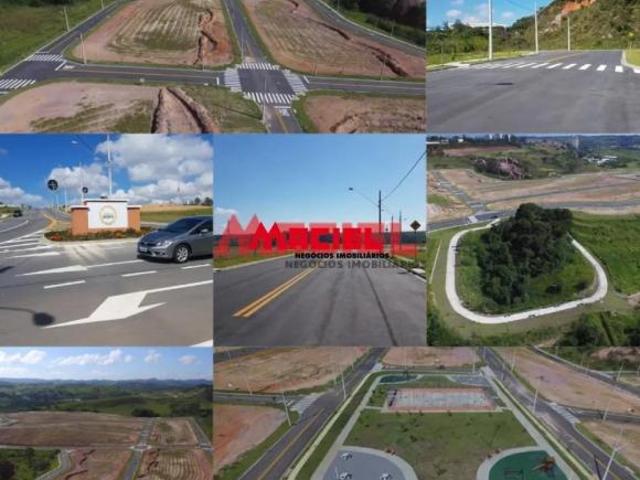 Lote totalmente plano e bem localizado no bairro
