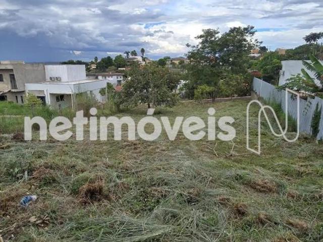 Lote Vazado de 801m² no Condomínio Ouro Vermelho II – Jardim Botânico