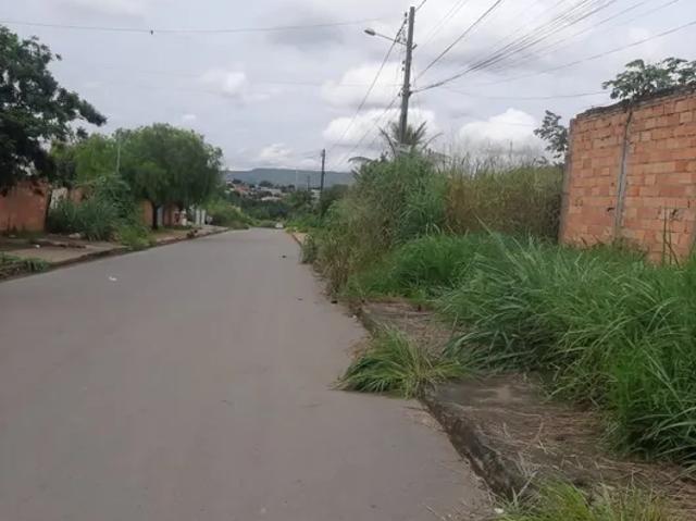 Lote à venda de 360m² em Jardim Veneza Aparecida de Goiânia Goiás