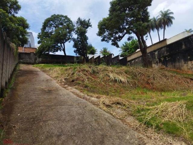 Lote 1400 m2 na Orla da Lagoa da Pampulha, BH