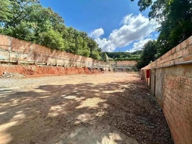 LOTE | 1.000 m² | BANDEIRANTES R$ 780.000,00