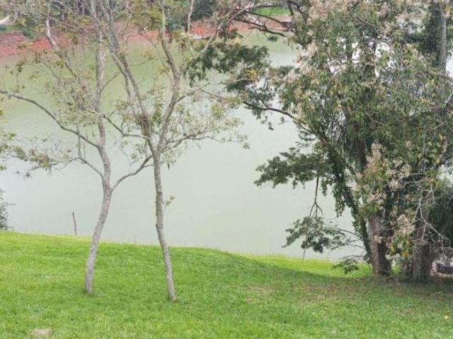 LOTE 1.000M² PÉ NA REPRESA E VISTA ESPETACULAR CONDOMÍNIO