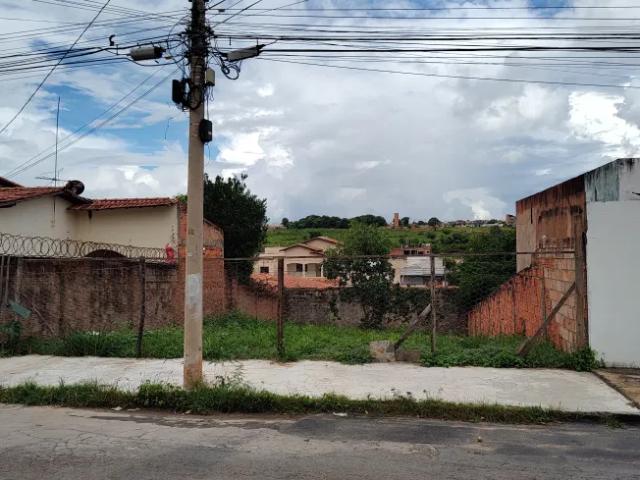 Lote 275 M2 Alcides Rabelo