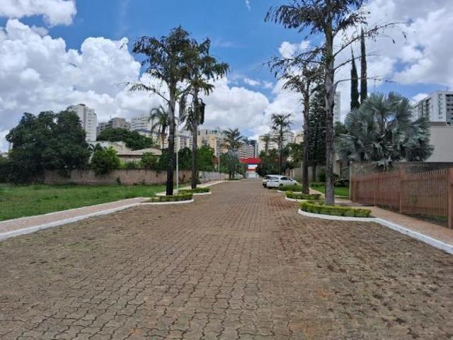 Lote 2.500m², plano, condomínio formado, entrada Aguas Claras, SMPW, Quadra 05