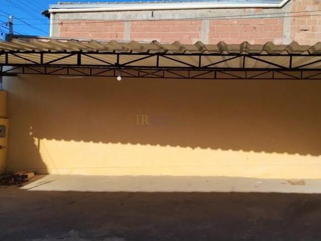 LOTE 300 M2 COM 03 MORADIAS