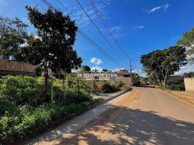 Lote 300 m² à venda em Igarapé MG!