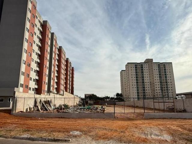 Lote 3.300m², 100% plano, ótima localização, QI 416, Samambaia