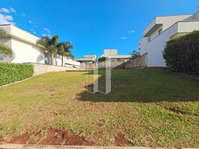Lote 403 M² Jardins Valência