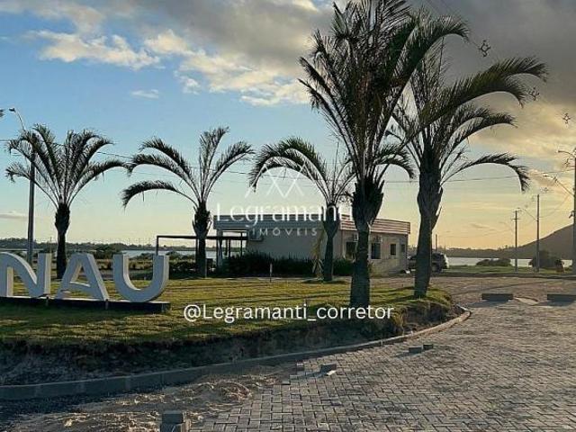 Lote 400m² Navegável no NAU ? Fundos para a Enseada