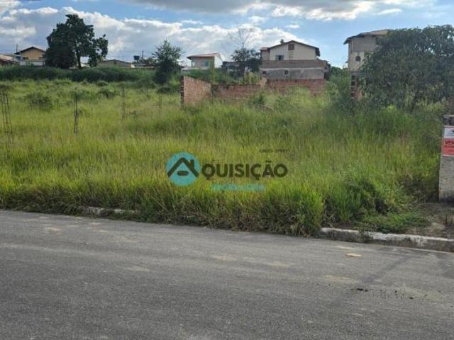 Lote 660 m2
