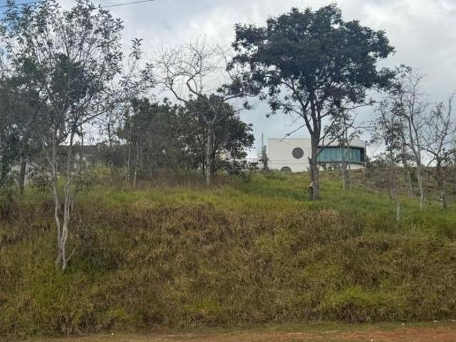 LOTE 800M² CONDOMÍNIO C/ RESERVA E CACHOEIRA PROJETO APROVADO