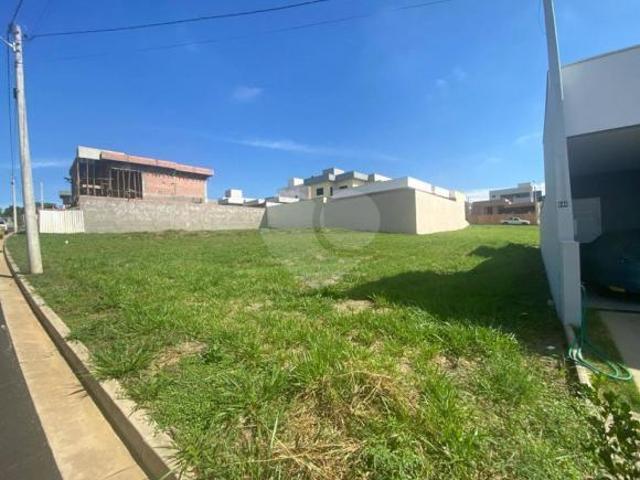 Terreno à venda no condomínio Village Damha IV, São Carlos