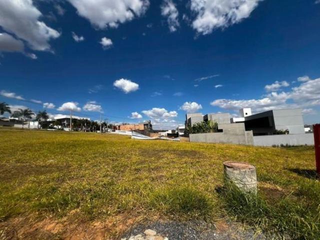 Loteamento e Condomínio para venda em Alto dos Caiçaras, Pat