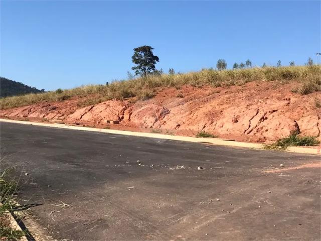 Loteamento à venda em Laranja Azeda SP