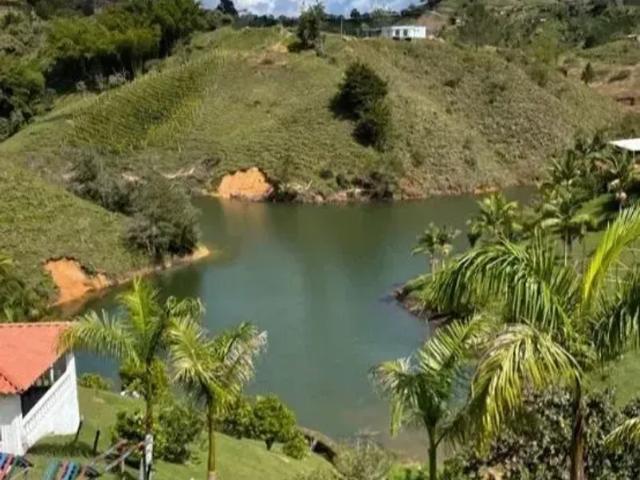 Lotes com vista e segurança 24h — o melhor lugar para sua família viver bem!