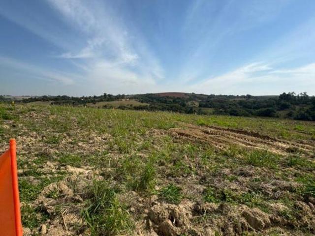 Lotes de 1000M² em residencial fechado com infraestrutura completa Local tranquilo e seguro