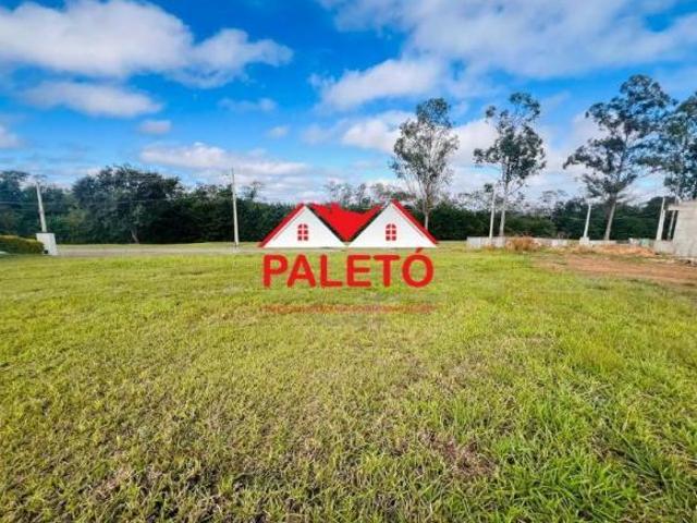 Lotes duplos 840 m² frente asfalto a venda no Condomínio Ninho Verde na cidade de Quadra interior de