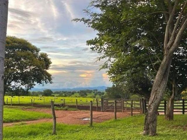 Lotes em Condomínio Fechado com Excelente Localização