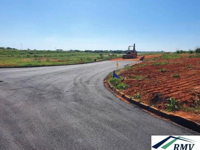 Lotes no Eco Park Cantoni, em Guaiçara, região de Lins