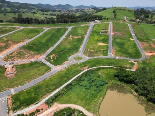 Lotes Residenciais e Mistos a partir de 250m² em Extrema com Lazer e Lagos