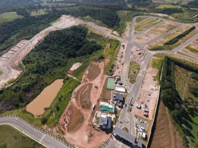 LOTES/TERRENOS a partir de 420m² em JUNDIAÍ | Belos lagos e Clube | Facilitado