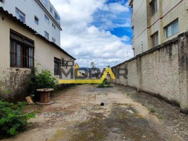 Lote/Terreno a venda no bairro Sagrada Familia, em Belo Horizonte / MG