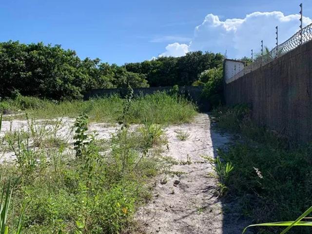 Lote/Terreno à Venda, 1051 m² por R$ 635.000