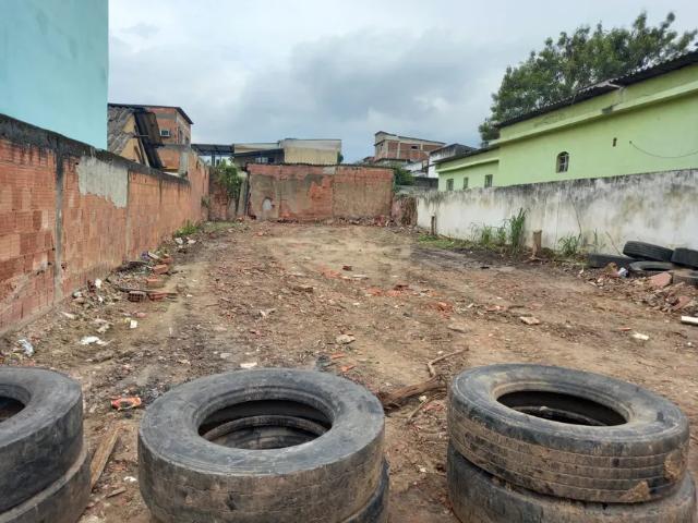 Lote/Terreno à Venda, 270 m² por R$ 115.000
