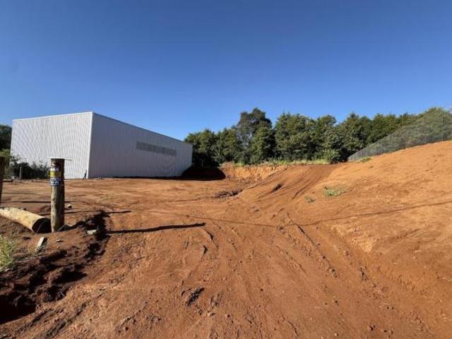 Lote/Terreno Bairro Cocão